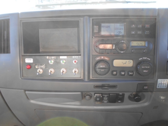 [PG付冷蔵冷凍車] H28 フォワード 東プレ製 -30℃設定 格納PG付 積載3t バックモニター 走行39.5万㎞ | 株式会社東洋車輌