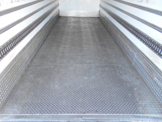 [PG付冷蔵冷凍車] H28 フォワード 東プレ製 -30℃設定 格納PG付 積載3t バックモニター 走行39.5万㎞ | 株式会社東洋車輌