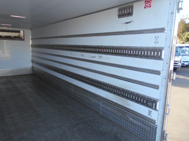 [PG付冷蔵冷凍車] H28 フォワード 東プレ製 -30℃設定 格納PG付 積載3t バックモニター 走行39.5万㎞ | 株式会社東洋車輌