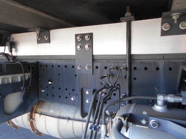 [PG付冷蔵冷凍車] H28 フォワード 東プレ製 -30℃設定 格納PG付 積載3t バックモニター 走行39.5万㎞ | 株式会社東洋車輌